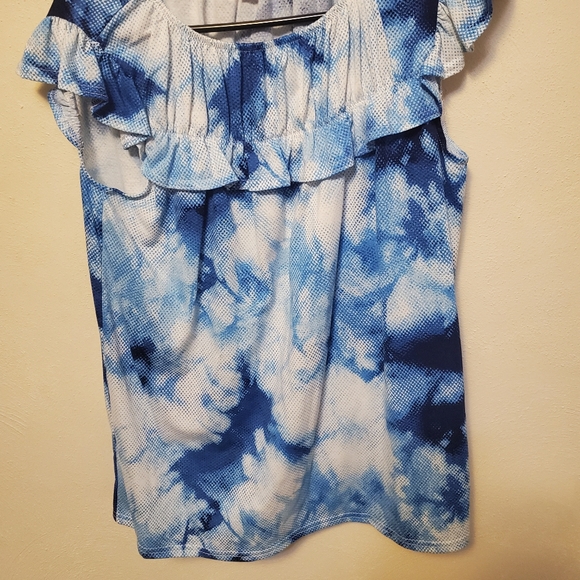 LuLaRoe | Tops | Ruffled Blouse | Poshmark